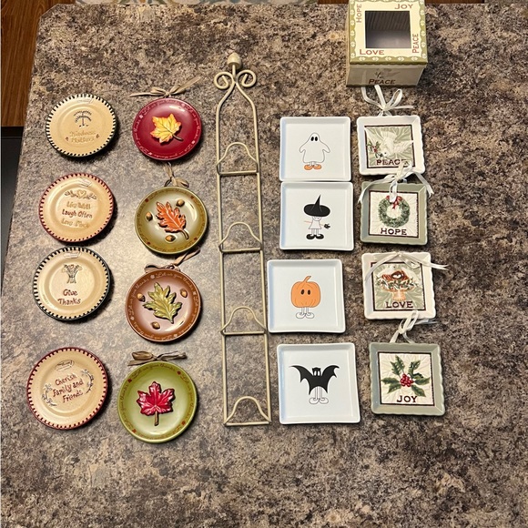 Accents | Mini Plate Display Rack With 4 Sets Of 4 Plates | Poshmark